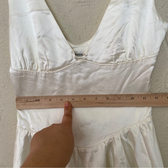 House of CB | Dresses | House Of Cb Shiema Ivory Floaty Mini Dress Nwot ...